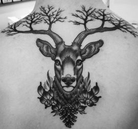 20 Hirsch Tattoo Ideen – Bilder und Bedeutung